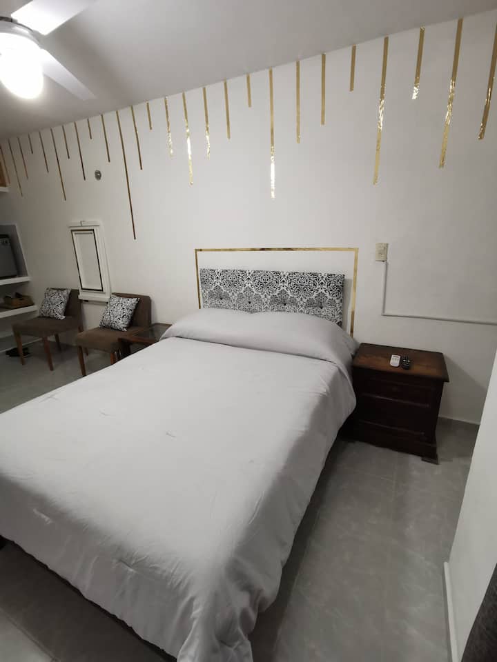 Estudio Balcón 92 Wifi, A/a, Baño - Cancún