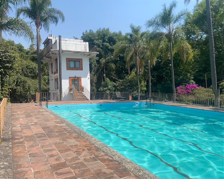 La Torre Azomalli - Tepoztlán