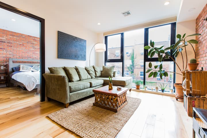 Stunning Modern Artsy 2 Bed With Steam Shower - Manhattan, NY