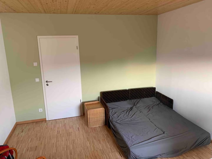 Ruhiges Zimmer Mit Eigenem Bad In Familienwohnung - Berlín