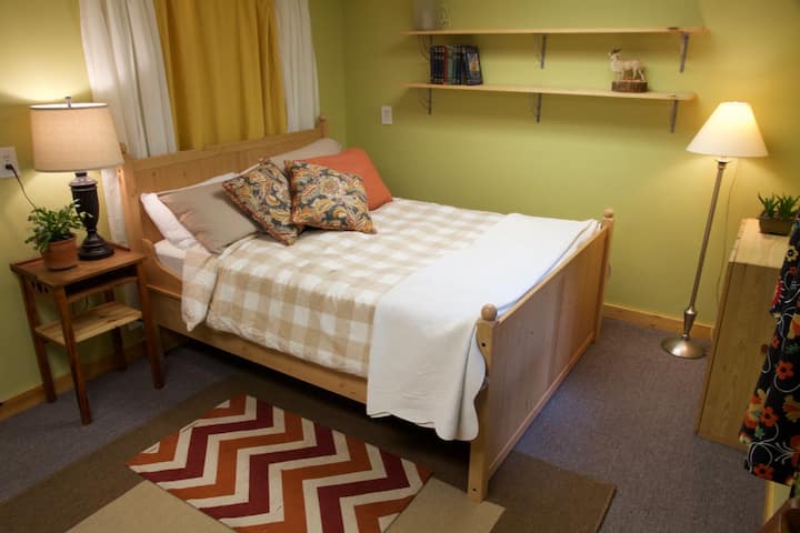 Quiet Retreat, Near Downtown A2 & Stadium - Ann Arbor