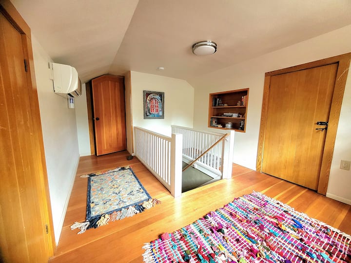 Craftsman House Near U Of O & Hayward Field - Eugene, OR