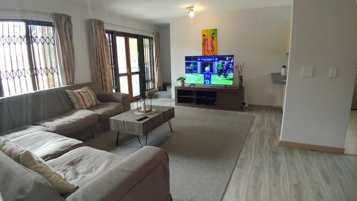 Backup Power- Spacious House 2 Bedroom. Waterfall - Midrand