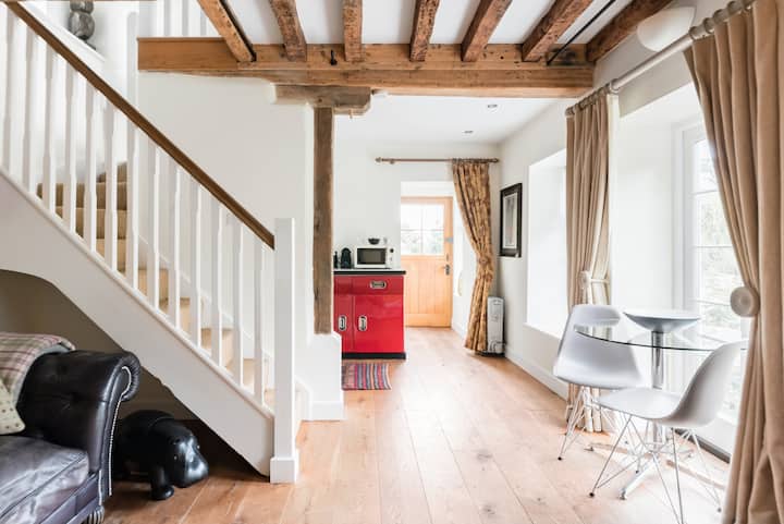 Romantic & Secluded Cottage. Beautiful Walks & Fantastic Pub - Gloucestershire