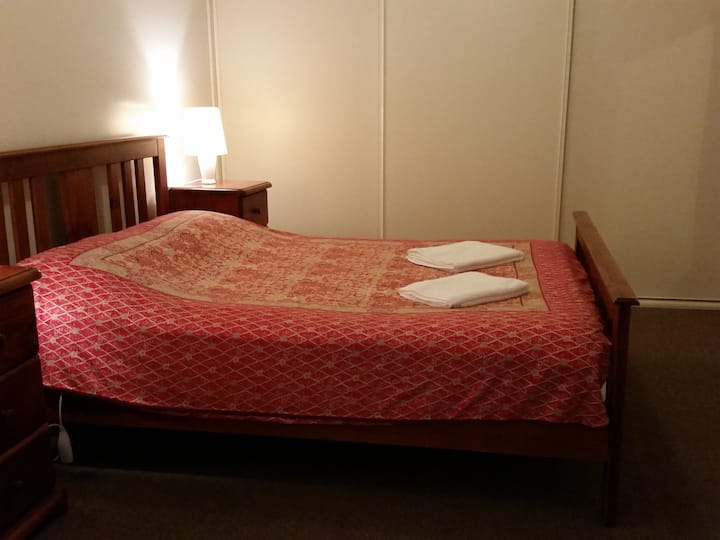 About Town Cottages - Broken Hill
