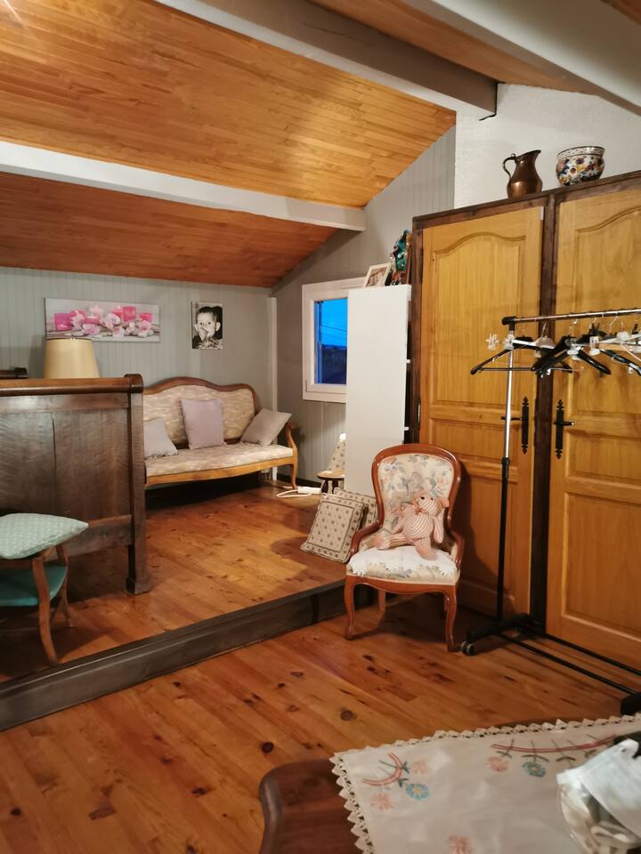 Chambre Bleuet Inclus Lit Bébé - L'Arbresle