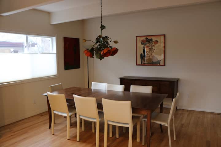 Large Sunny Bedroom With Mtn. View - Boulder, CO