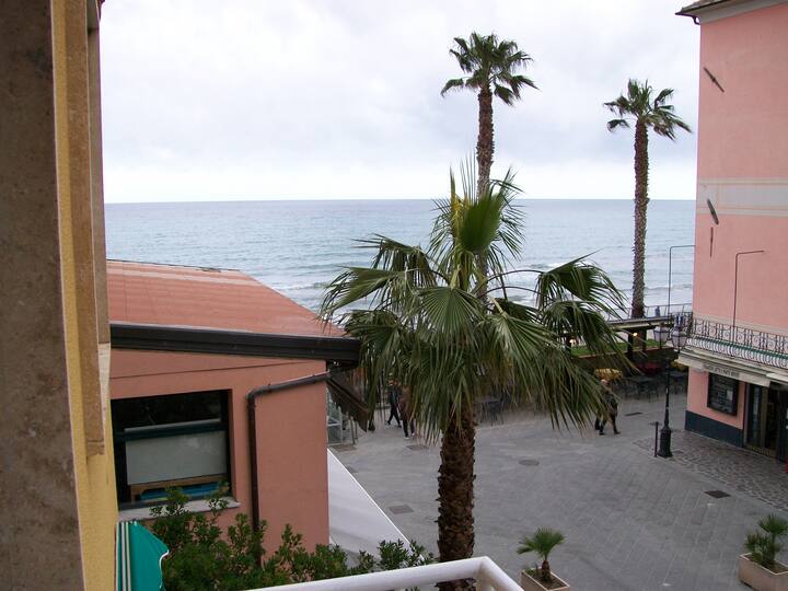 Appartamento Sul Mare Di Alassio - Alassio