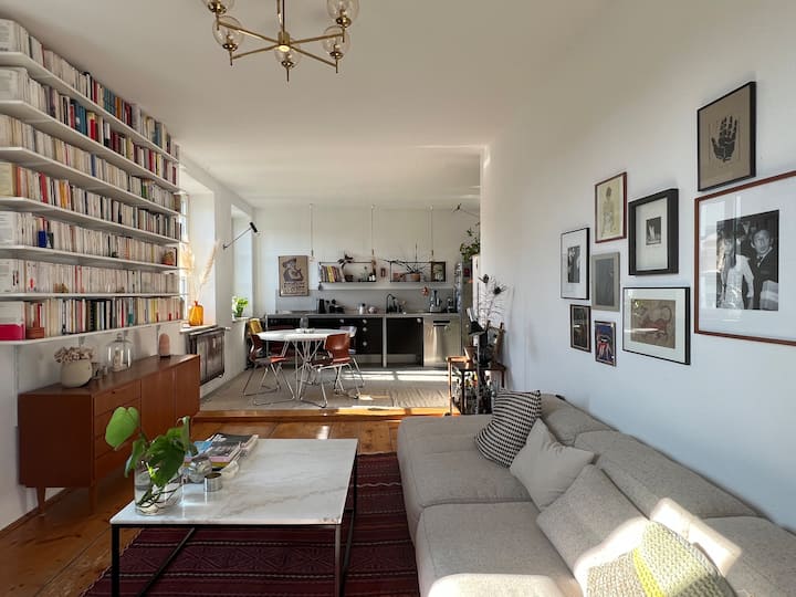 Sonnige Altbauwohnung Im Charmanten Westend - Munich