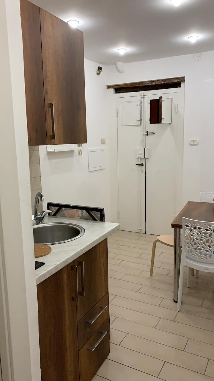 Mini Flat Toledo 2 Sulla Splendida Via Toledo - Naples