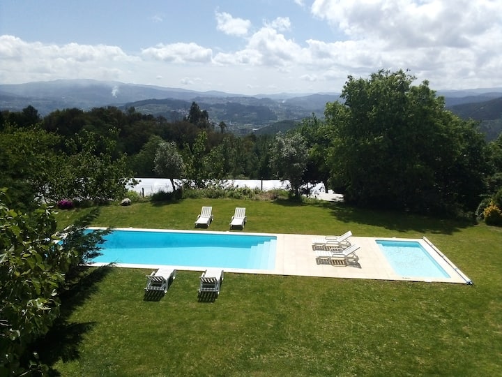 5 Suites & 2 Pools - Deluxe Manour House - Baltar