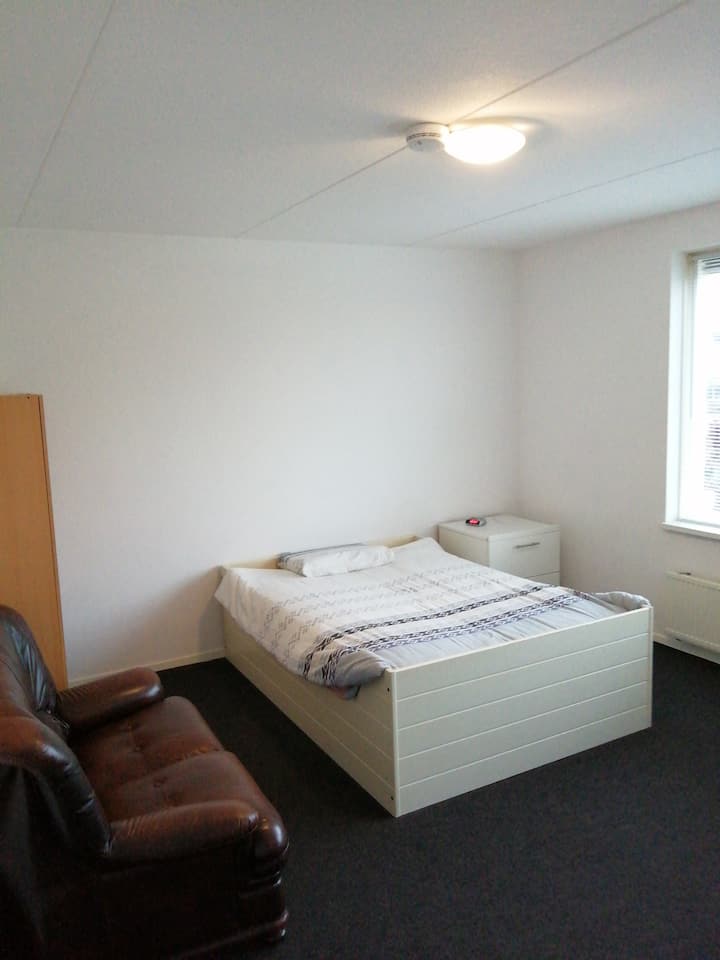 Private Luxury Room 25 M - Lelystad