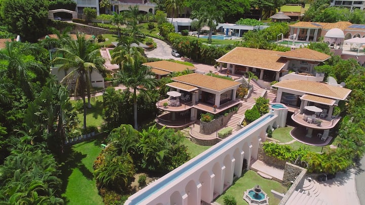 Villa Pueblito 25 Personas 8 Habitaciones - Acapulco