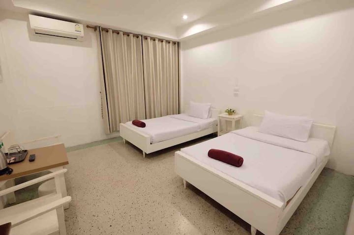 Twin Bed & Wifi In Private Room@city Center - 치앙라이