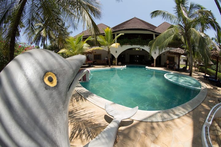 African Time - Diani Beach
