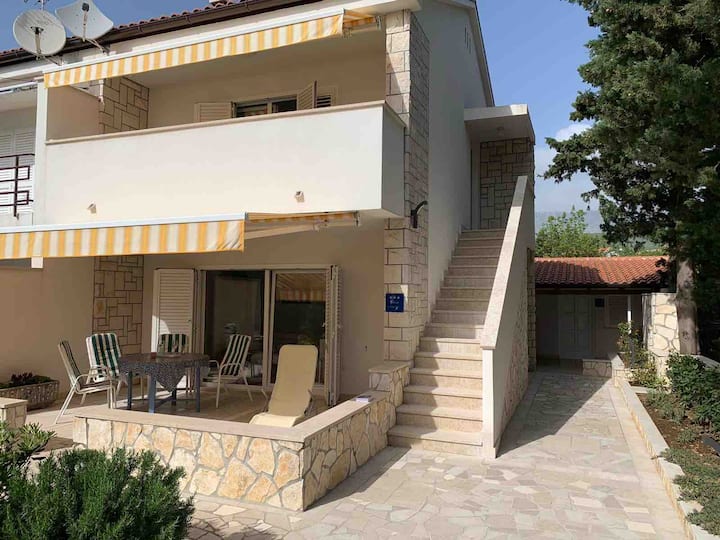 Modern Holiday Apartment In Jadranovo At The Sea - Jadranovo