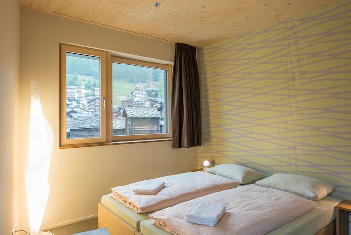 Single Bed In A 6-bed Mixed Dorm With Spa | Hostel - Saas-Fee