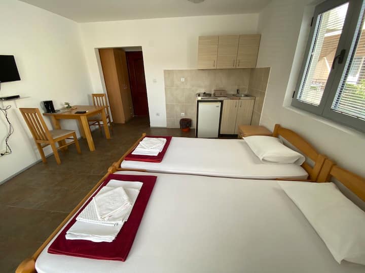 Casa Di Fratelli - Twin Room With Balcony - Budva