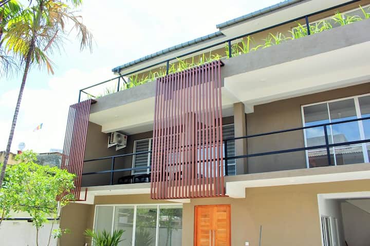 The Big House - Cozy Apartment In Cmb For 9 Guests - Colombo