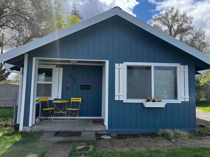 Bungalow In The Heart Of Downtown - Redmond, OR