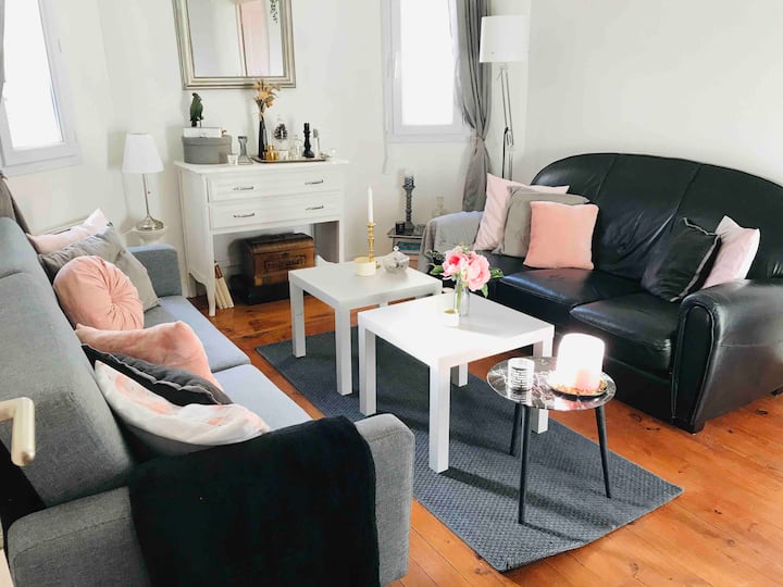 Appartement Cosy Et Calme Aux Chartrons - Burdeos