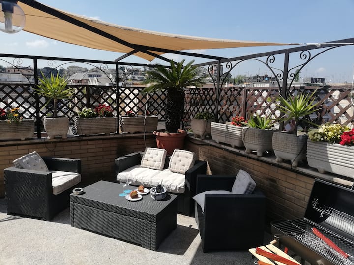 Vatican: Penthause Whit A Wonderful Terrace - Vatican