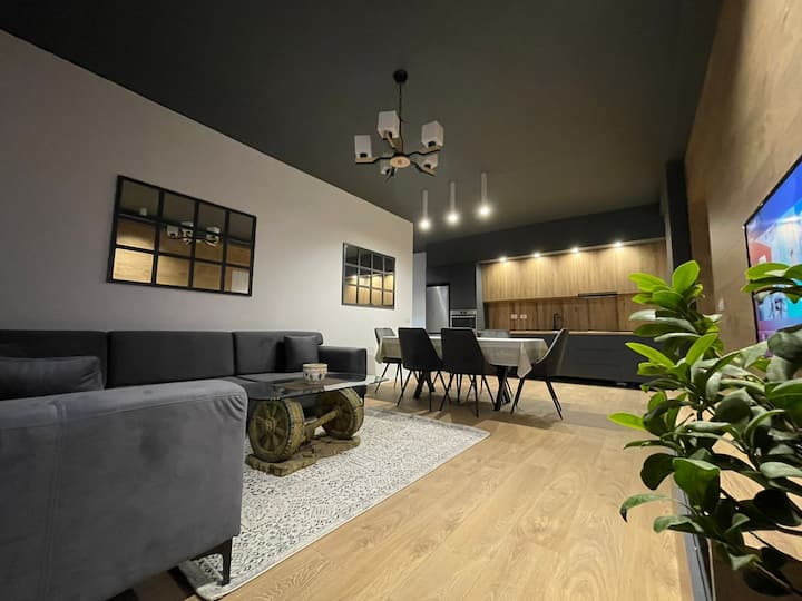 The Enomis Apartment - Albanie