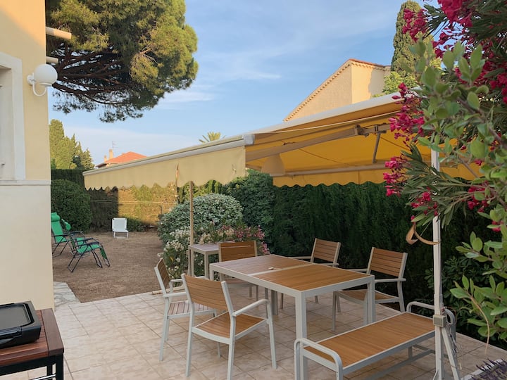 Belle Villa Avec Jardin  Proche Plage Et Centre - Sanary-sur-Mer