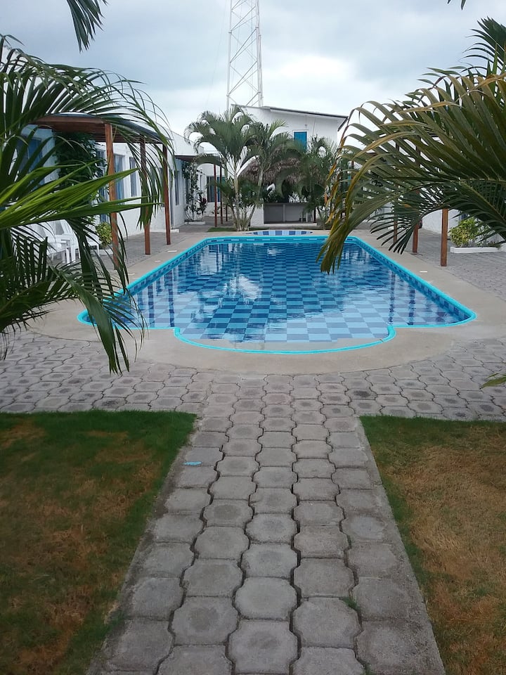 Casa En Tonsupa Esmeraldas Capacidad 7 Personas - Tonsupa