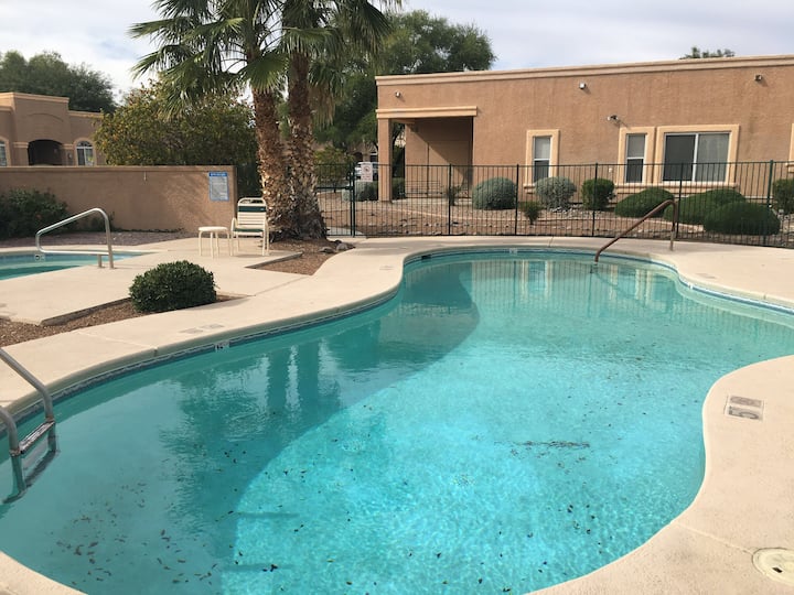Villa By The Pool At Green Valley - Green Valley, AZ