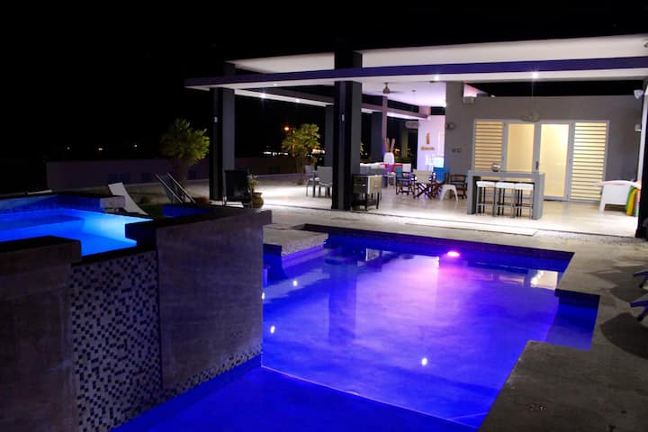 Casa Blū: Relaxing Ocean View, W Pool Home - Peñuelas