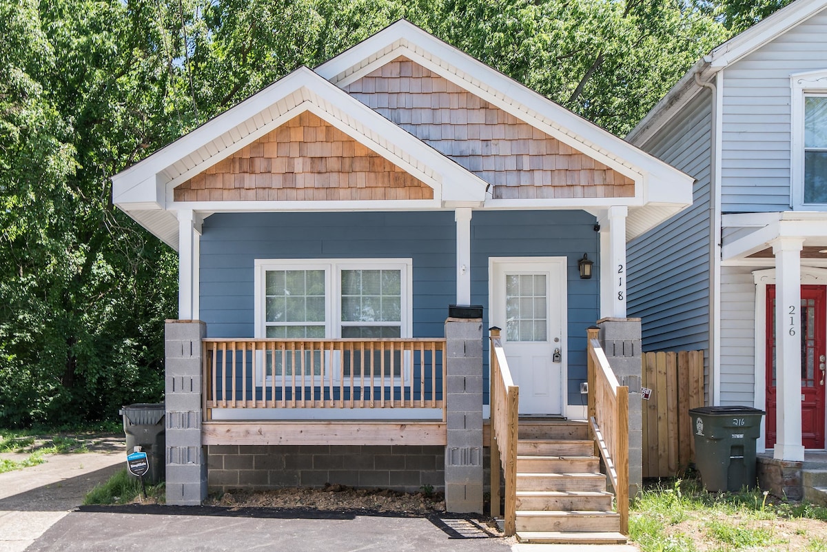 Downtown Cozy Blue - Newly Built - Houses for Rent in Lexington ...