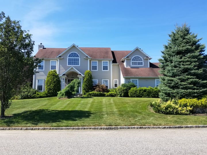 Elegant "2-bedroom" En-suite + Private Entry - Long Island, NY