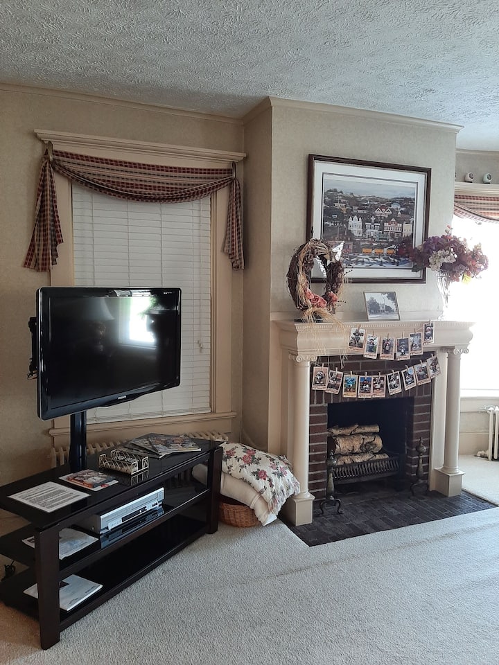 Swartz Room - Punxsutawney, PA