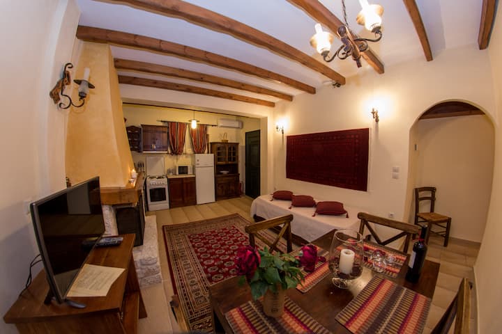 Traditional Apartment With Pool - Corfou