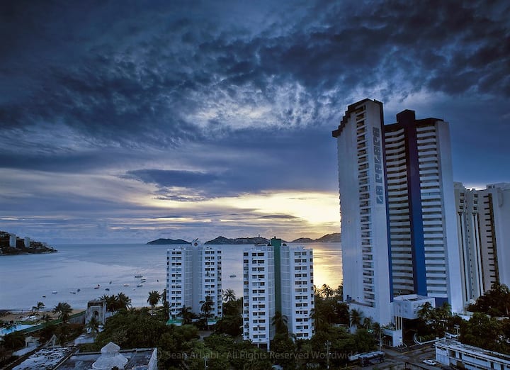 Abiertos ! Bello Depto A Pie De Playa Vista Al Mar - Acapulco