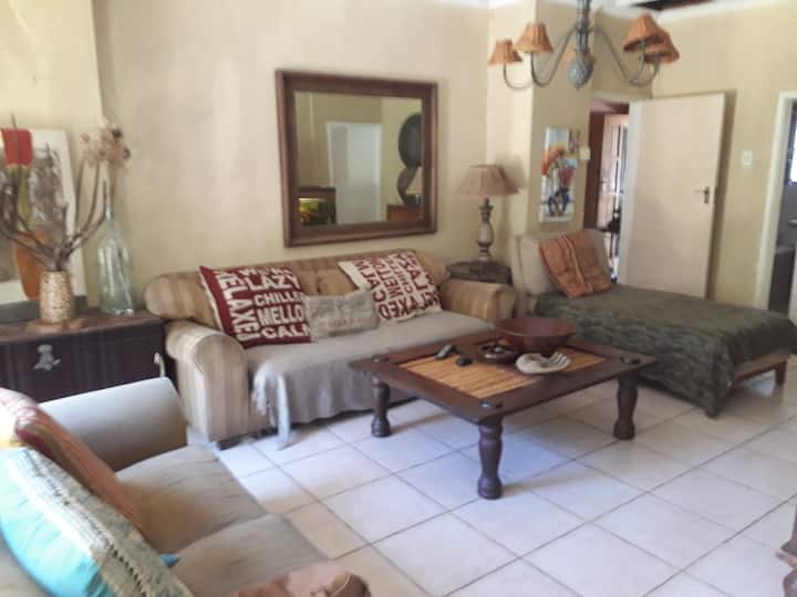 Loeries Creek - "The Dragonfly Room" - Pinetown