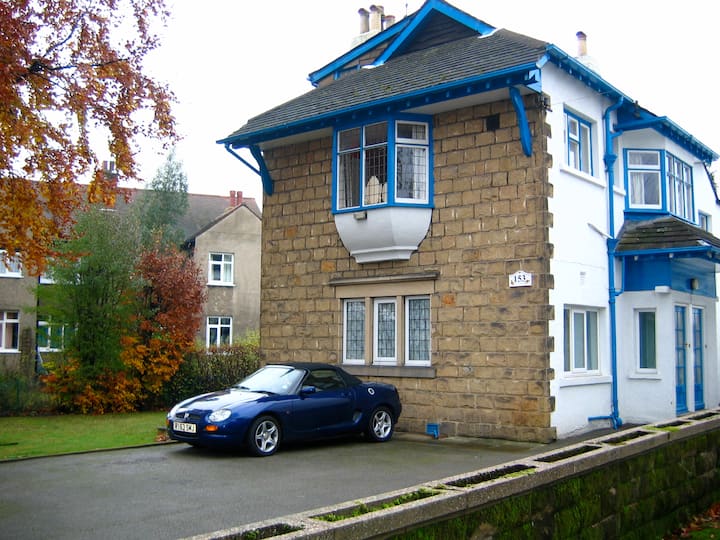 The Tops 1, Self Catering Accommodation Graded 3*. - Leeds