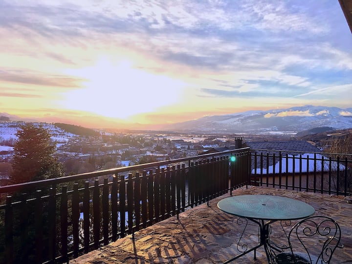 Majestic Lodge | Wifi | Heavenly Views - Puigmal