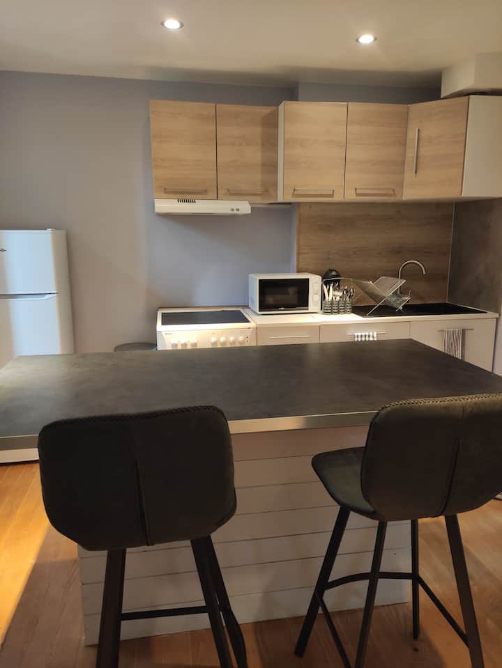 Appartement 45 M 2 + Parking Privé - Épinal