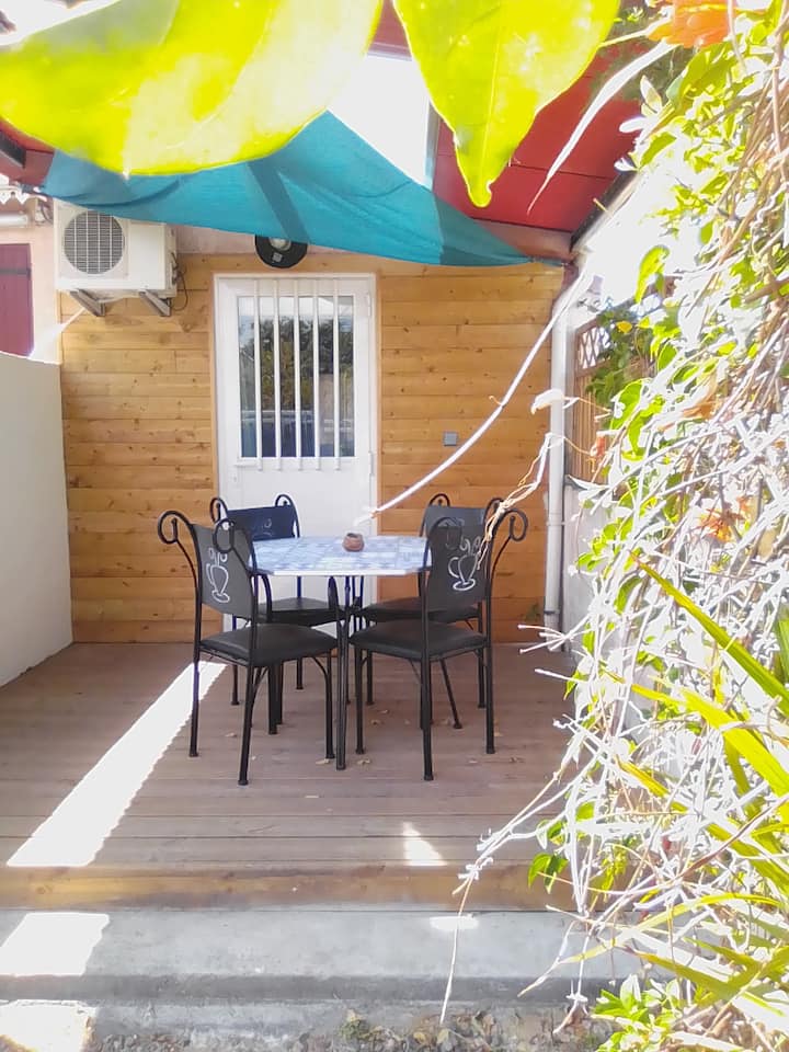 Logement Meublés Studio Pitaya Avec Piscine - La Réunion