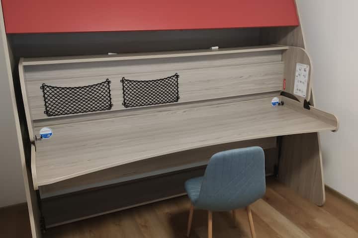 Souterrain, Innenhof Garten, Bis 3 Gäste. - Linz