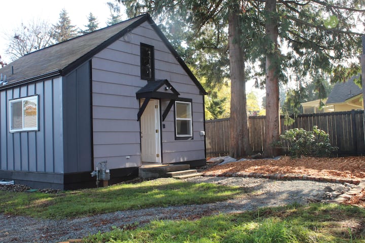 Lil' House - Wlk To Downtown, Comfy Bed, Clean! - Mount Vernon, WA