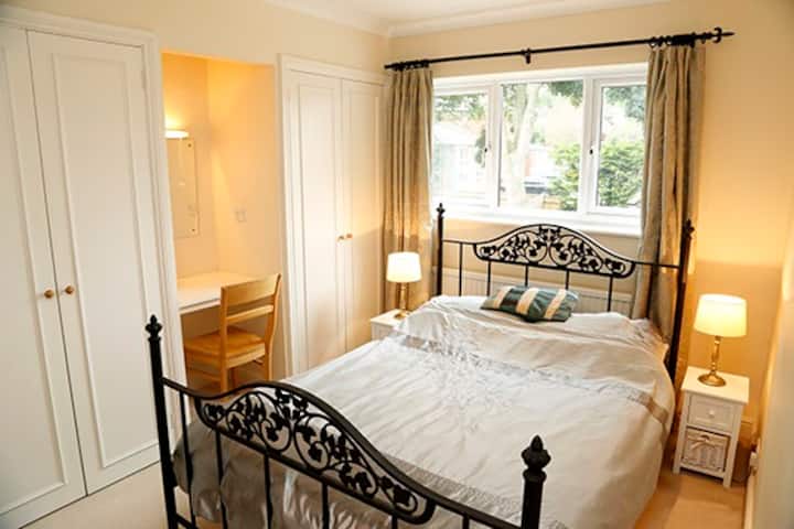 Lambourn Village -Double Room & 2nd Room Available - Marlborough