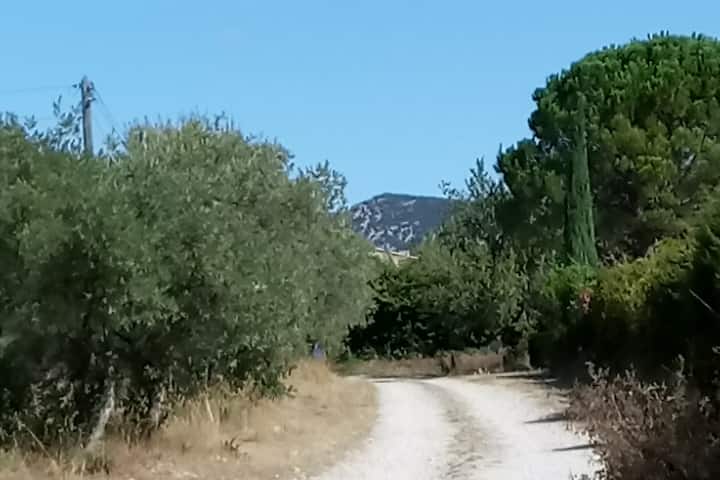 Dépendance Au Pied Du Petit Luberon - Lauris