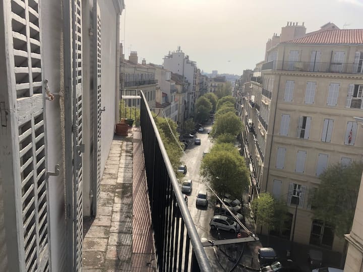 Balcon, Soleil Et Personnalité à 2 Pas De La Gare - Marseille