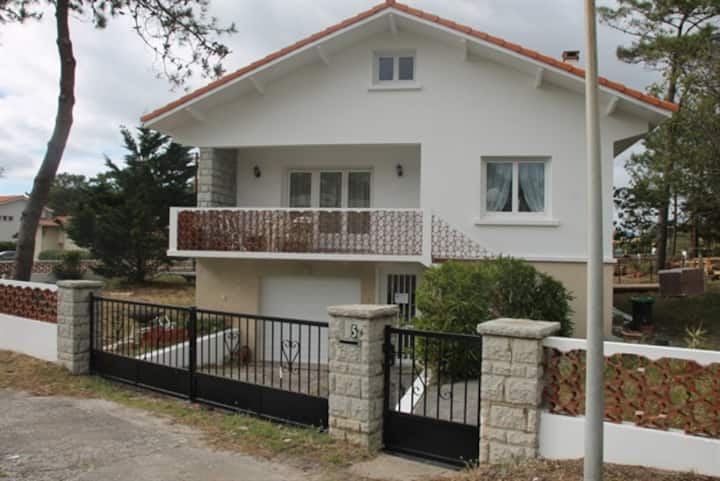 Spacieuse Villa Mimizan-plage Centre/ Océan à 300m - Mimizan Plage