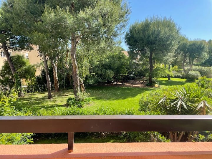 Location Saisonnière,golfe Juan, F2 Proche Plage - Vallauris