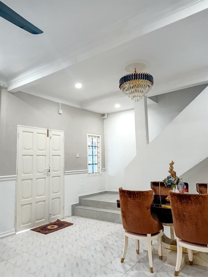 Mesra Homestay 3  (Double Storey 4 Bedroom) - Sitiawan