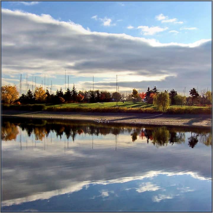 Spacious Beach Front 1 Bd Luxury Apt - Mississauga